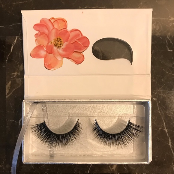 Lena Lashes | Makeup | Lena Lashes Linda | Poshmark